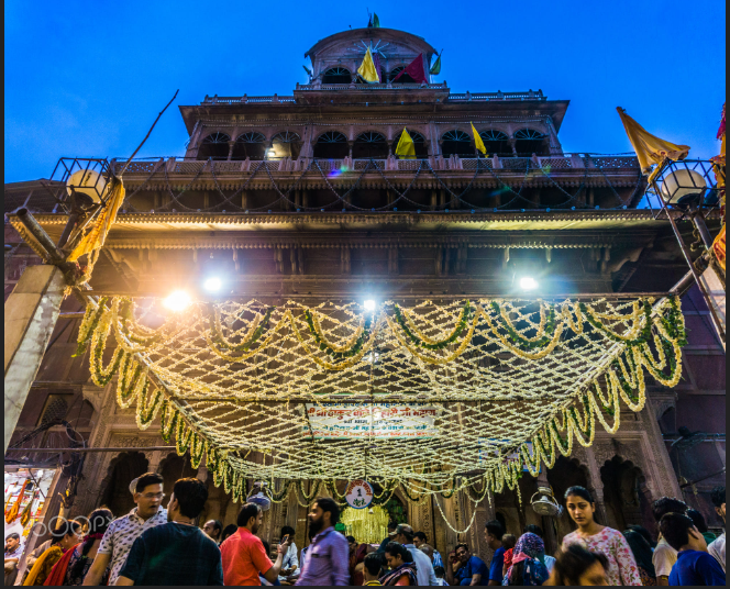 Shree Banke Bihari Temple Vrindavan Timings & Entry Fee Shree Banke Bihari Temple Vrindavan Timings & Entry Fee